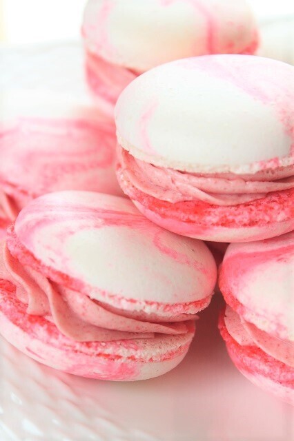 チーズと苺のマカロン: okashi_dayori